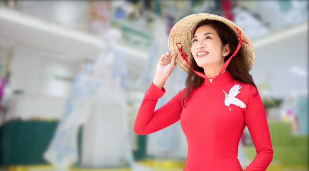 Anna Hanh Le – The master who shaped Ao Dai Couture
